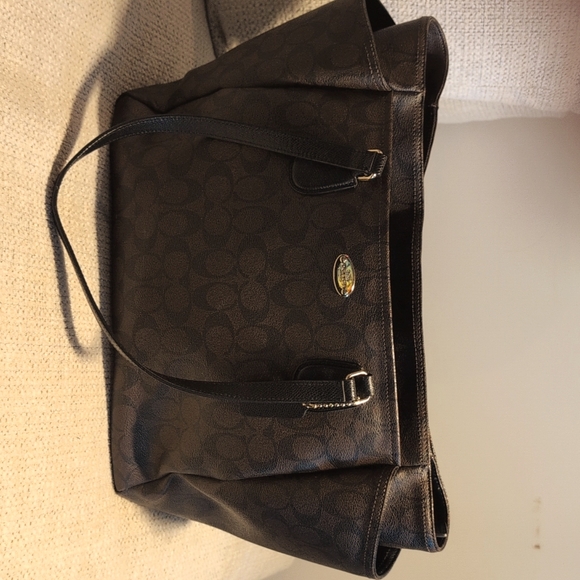 Coach | Bags | Coach Large Tote Bag 8x11x7 Brown And Black Side Pockets ...